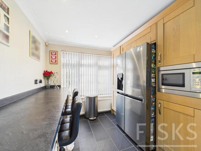 House 4 Bedroom For Sale Benfleet Essex 575000 ES98765654