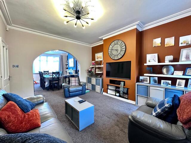 House 4 Bedroom For Sale Birmingham Sandwell 300000 ES100097005