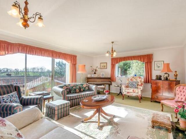 House 4 Bedroom For Sale Bisbrooke Bisbrooke 700000 ES100191891