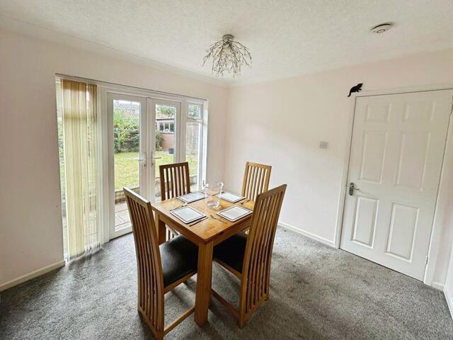 House 4 Bedroom For Sale Bloxwich Walsall 300000 ES100825147
