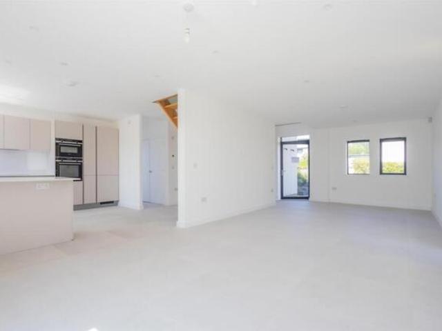 House 4 Bedroom For Sale Brynna Brynna 450000 ELS100096601