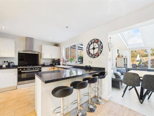 House 4 Bedroom For Sale Bracknell Bracknell Forest 700000 ES99162053