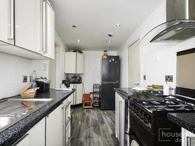 House 4 Bedroom For Sale Bradford Bradford 150000 ES99161952