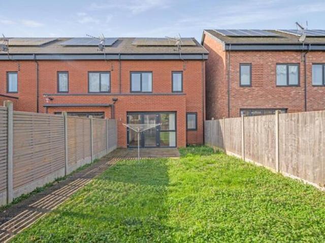 House 4 Bedroom For Sale Brentford Greater London 875000 ELS100953682