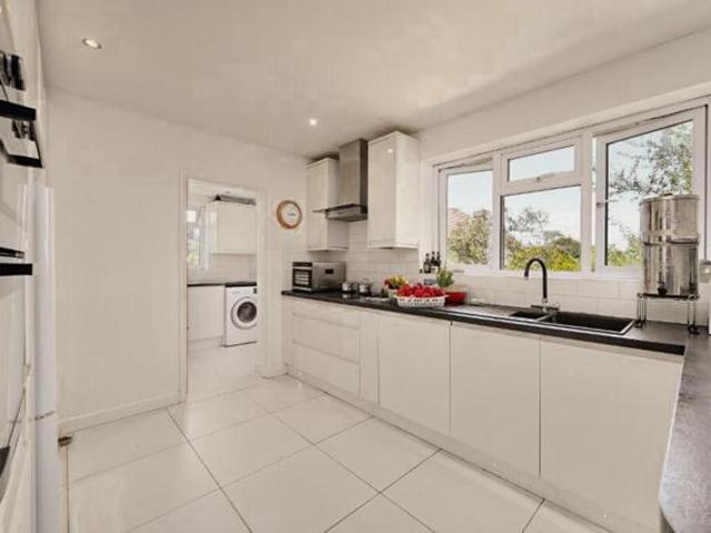 House 4 Bedroom For Sale Brighton Brighton And Hove 700000 ELS101100130