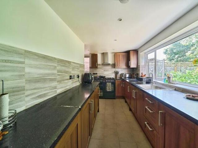 House 4 Bedroom For Sale Bromley Greater London 720000 ES98119324