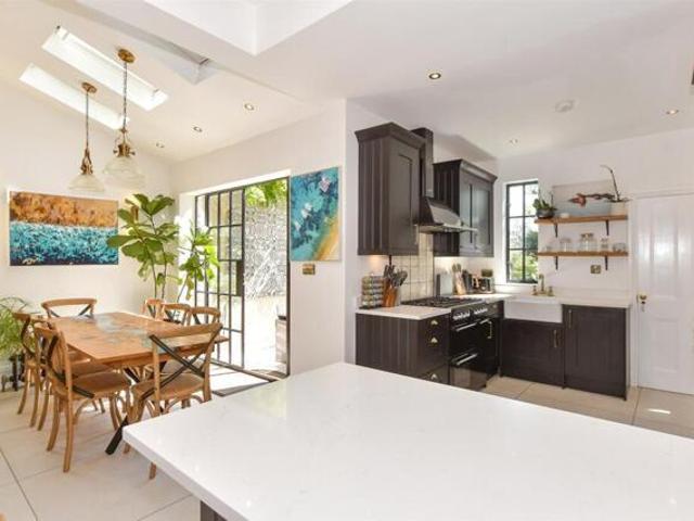 House 4 Bedroom For Sale Buckhurst Hill Essex 1200000 ELS98930095