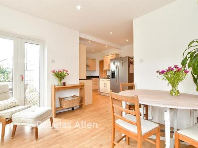 House 4 Bedroom For Sale Buckhurst Hill Essex 975000 ES99986648