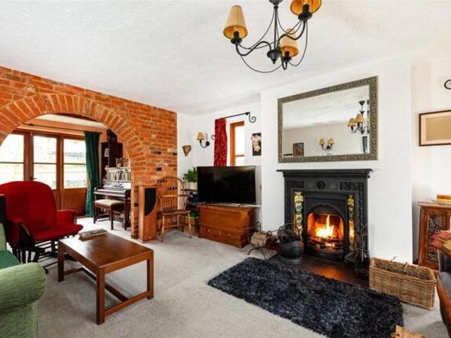House 4 Bedroom For Sale Buckinghamshire Buckinghamshire 550000 ES100733427