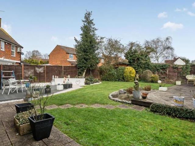 House 4 Bedroom For Sale Burnham Berkshire 975000 ELS100786726
