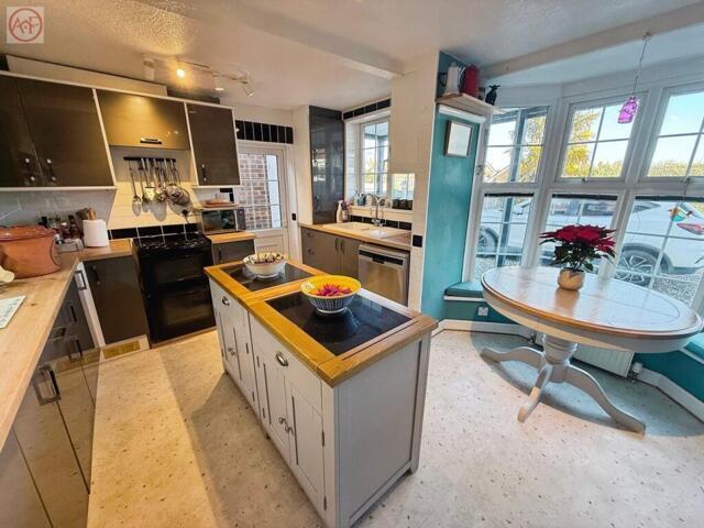 House 4 Bedroom For Sale Burnham On Sea Somerset 399950 ES98687806