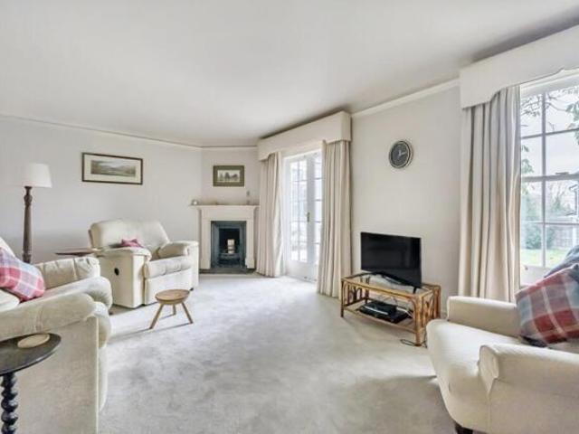 House 4 Bedroom For Sale Burnham Slough 800000 ES99054843