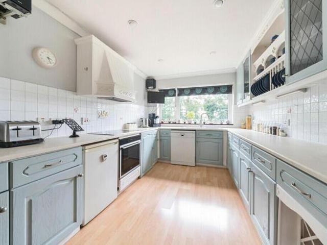 House 4 Bedroom For Sale Burnham Slough 960000 ES98834622