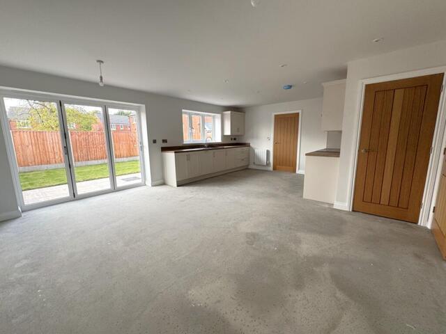 House 4 Bedroom For Sale Burton On Trent Staffordshire 375000 ES99130254