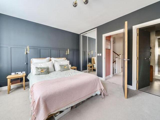 House 4 Bedroom For Sale Godalming Surrey 575000 ELS99345162