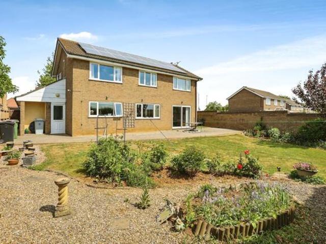 House 4 Bedroom For Sale Grantham Lincolnshire 425000 ELS98903459