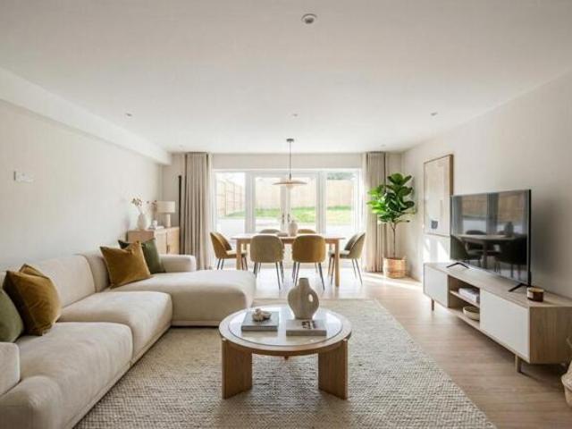 House 4 Bedroom For Sale Gravesend Kent 475000 ES99840187