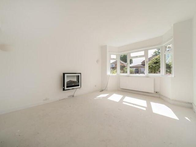House 4 Bedroom For Sale Guildford Surrey 950000 ELS99523506