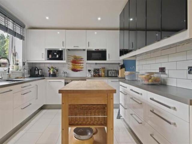 House 4 Bedroom For Sale Darton Darton 360000 ELS98503844