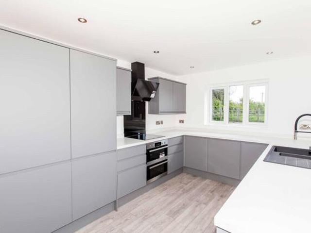 House 4 Bedroom For Sale Derbyshire Derbyshire 359950 ES100917391