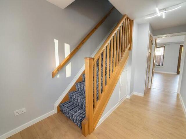 House 4 Bedroom For Sale Dunoon Argyll And Bute 155000 ES99641820