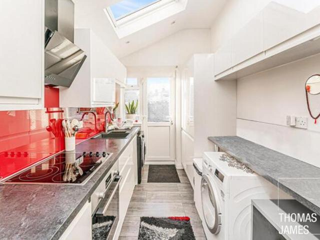 House 4 Bedroom For Sale Enfield Greater London 535000 ES98119537