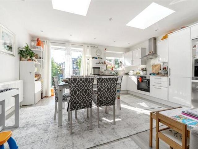 House 4 Bedroom For Sale Enfield Greater London 650000 ELS101352004