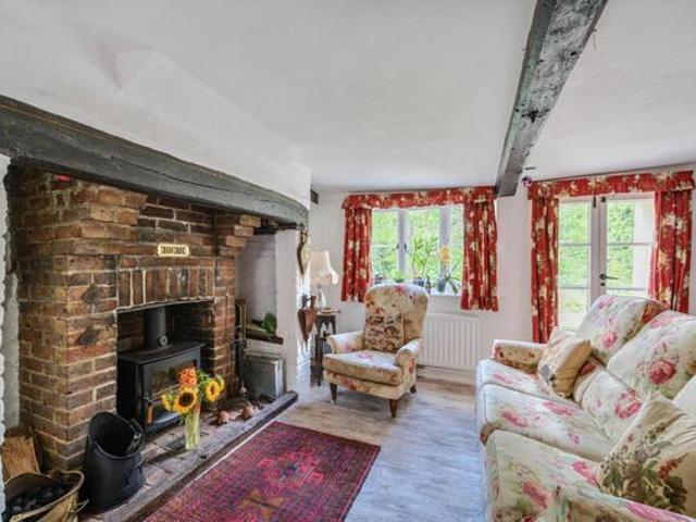 House 4 Bedroom For Sale East Grinstead West Sussex 750000 ELS98687400