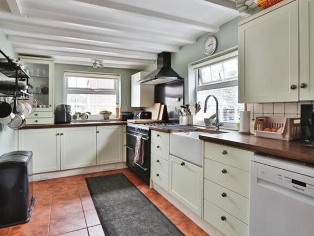 House 4 Bedroom For Sale East Riding Of Yorkshire East Riding Of Yorkshire 325000 ES101025373