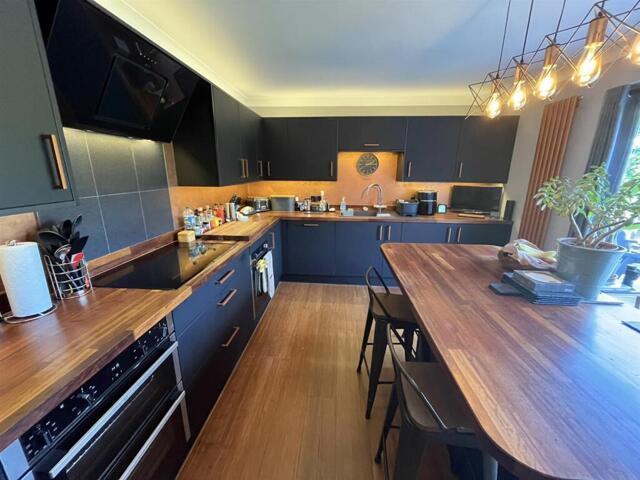 House 4 Bedroom For Sale East Sussex East Sussex 650000 ES98718478