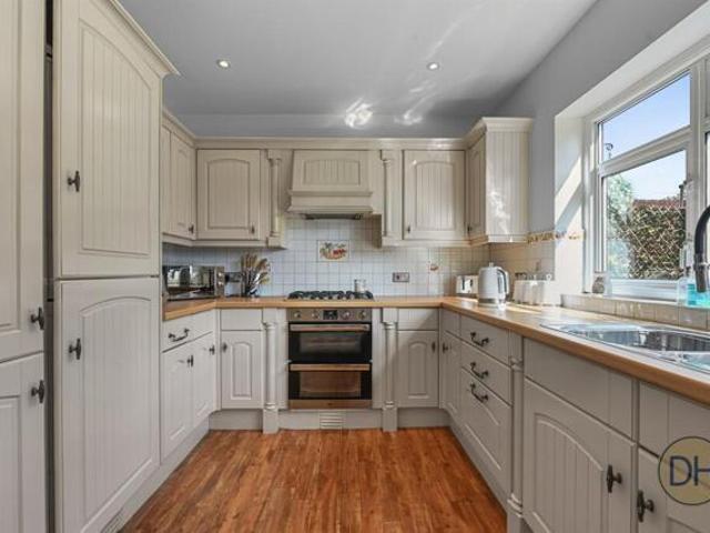 House 4 Bedroom For Sale Epping Forest Great London 730000 ES98687568