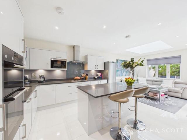 House 4 Bedroom For Sale Epsom Surrey 975000 ES100398286