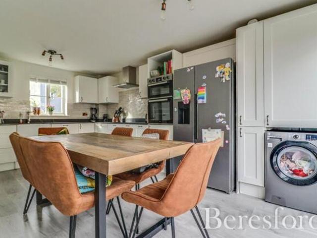 House 4 Bedroom For Sale Essex Essex 425000 ES100426615
