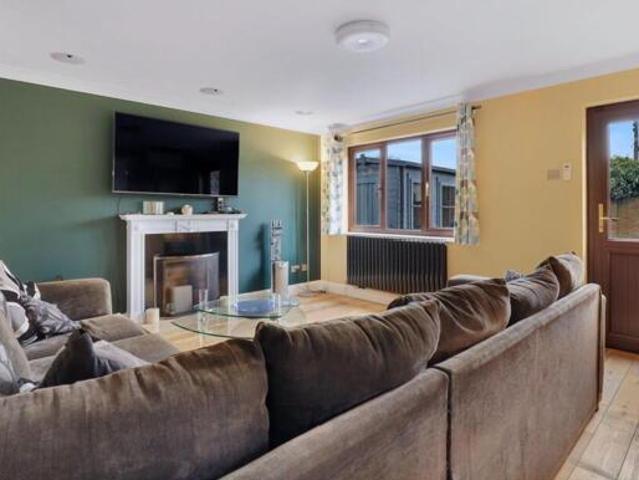 House 4 Bedroom For Sale Essex Essex 550000 ES100917820