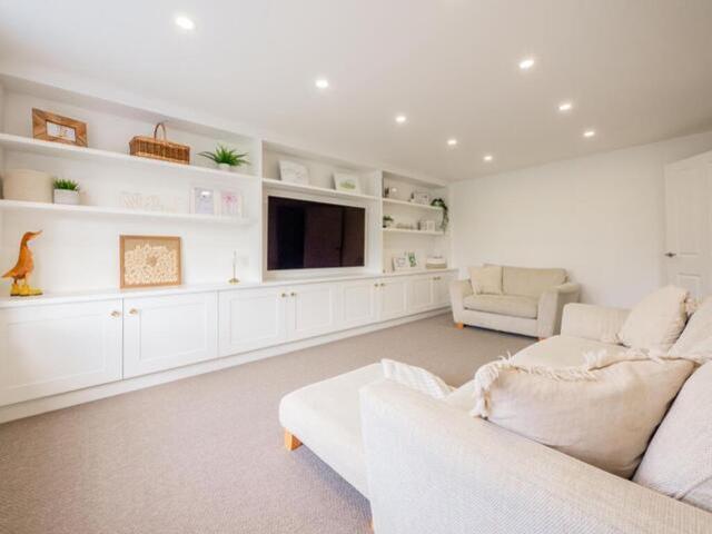 House 4 Bedroom For Sale Essex Essex 600000 ES100425943