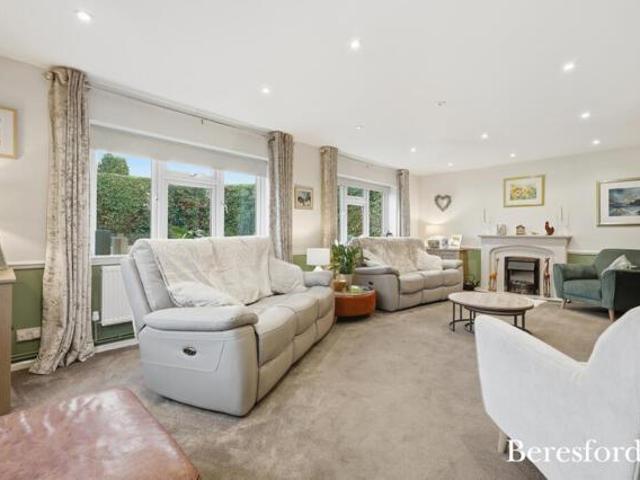 House 4 Bedroom For Sale Essex Essex 695000 ELS99608176