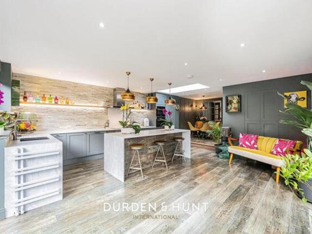 House 4 Bedroom For Sale Essex Essex 900000 ES101278278