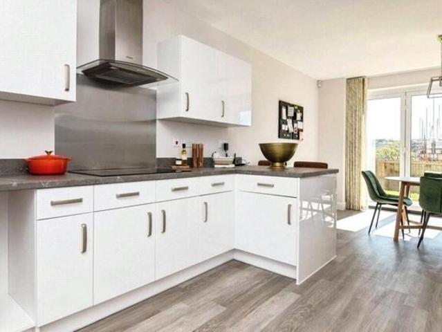 House 4 Bedroom For Sale Exeter Devon 154500 ELS98800981