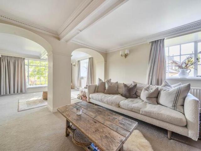 House 4 Bedroom For Sale Farnham North Yorkshire 1350000 ELS99840532