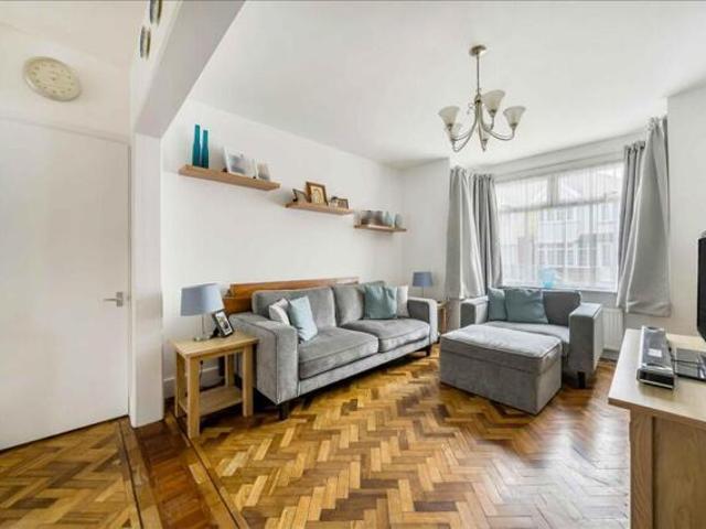 House 4 Bedroom For Sale Feltham Greater London 599950 ES98765673