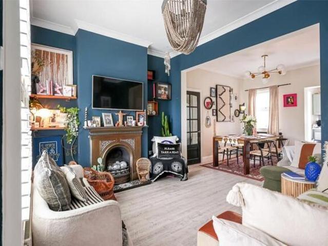 House 4 Bedroom For Sale Feltham Greater London 650000 ELS99608466