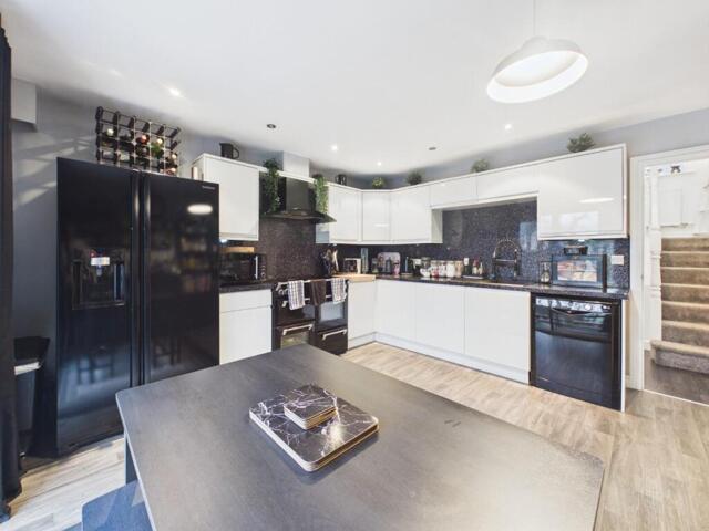 House 4 Bedroom For Sale Keighley Bradford 250000 ELS101796973