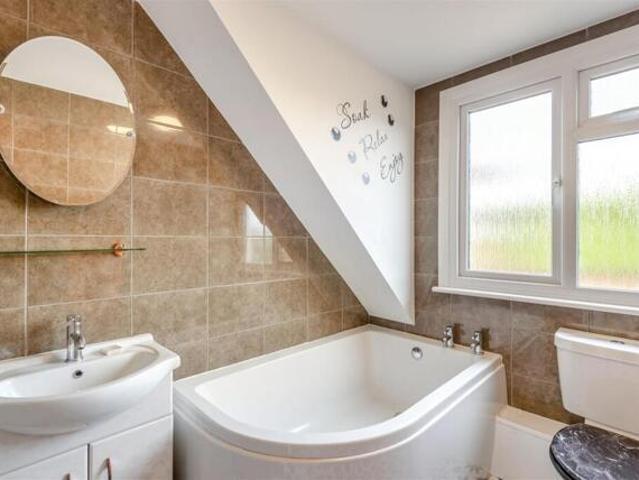 House 4 Bedroom For Sale Kent Kent 375000 ELS98687892