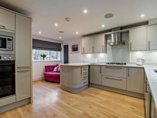 House 4 Bedroom For Sale Kent Kent 450000 ES99345161