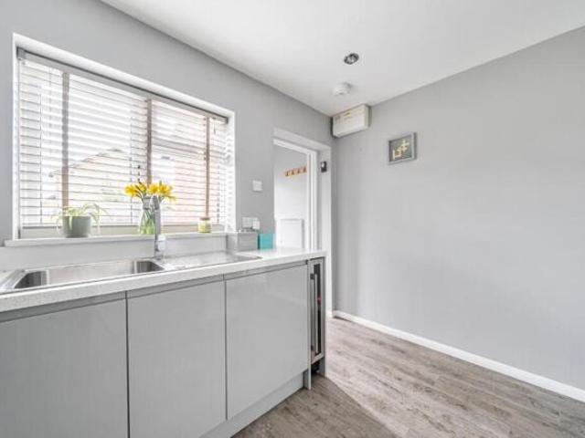 House 4 Bedroom For Sale Kent Kent 425000 ES100953711