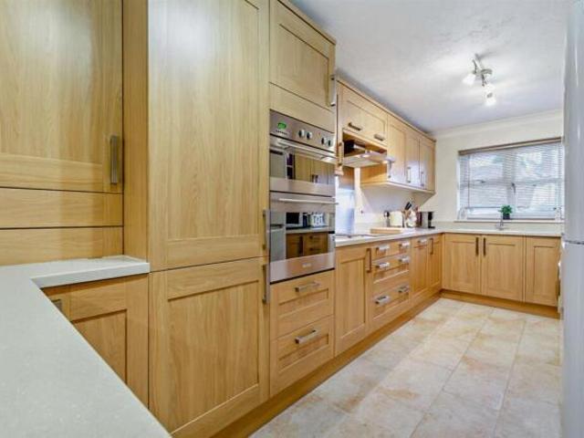 House 4 Bedroom For Sale Kent Kent 585000 ELS98903307