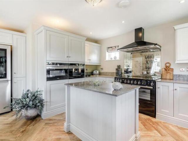 House 4 Bedroom For Sale Kent Kent 750000 ES99895556