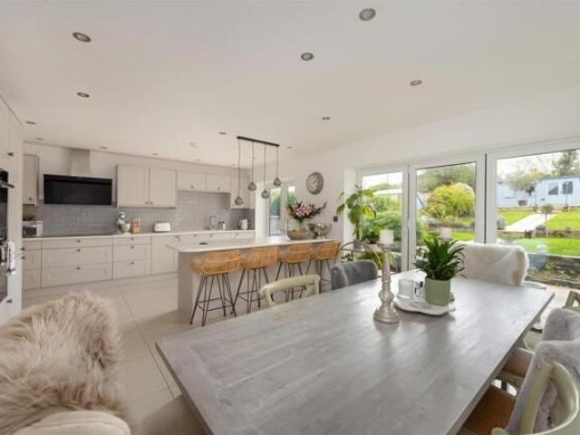 House 4 Bedroom For Sale Kent Kent 700000 ELS101278312
