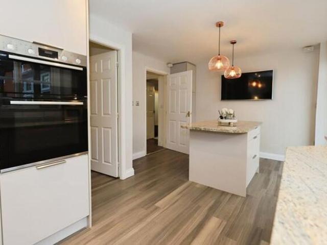 House 4 Bedroom For Sale Kidderminster Worcestershire 375000 ES98503586