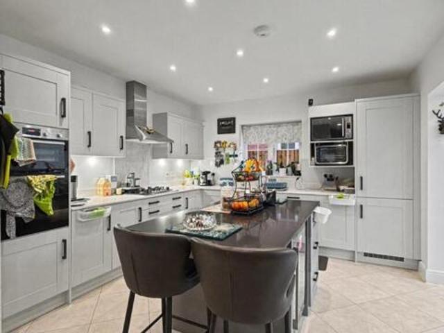 House 4 Bedroom For Sale Kingsmere Kingsmere 640000 ES100881585